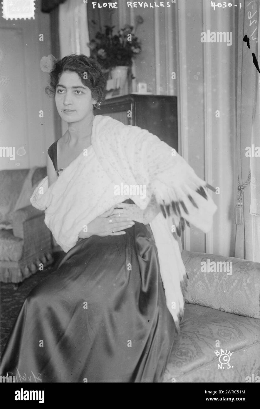 Flore Revalles, between ca. 1915 and ca. 1920, Glass negatives, 1 ...