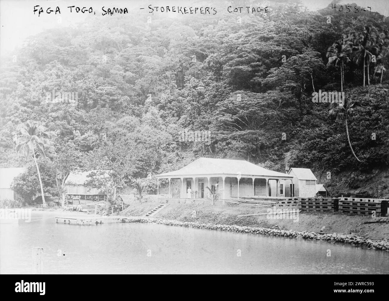 Storekeepers cottage hi-res stock photography and images - Alamy