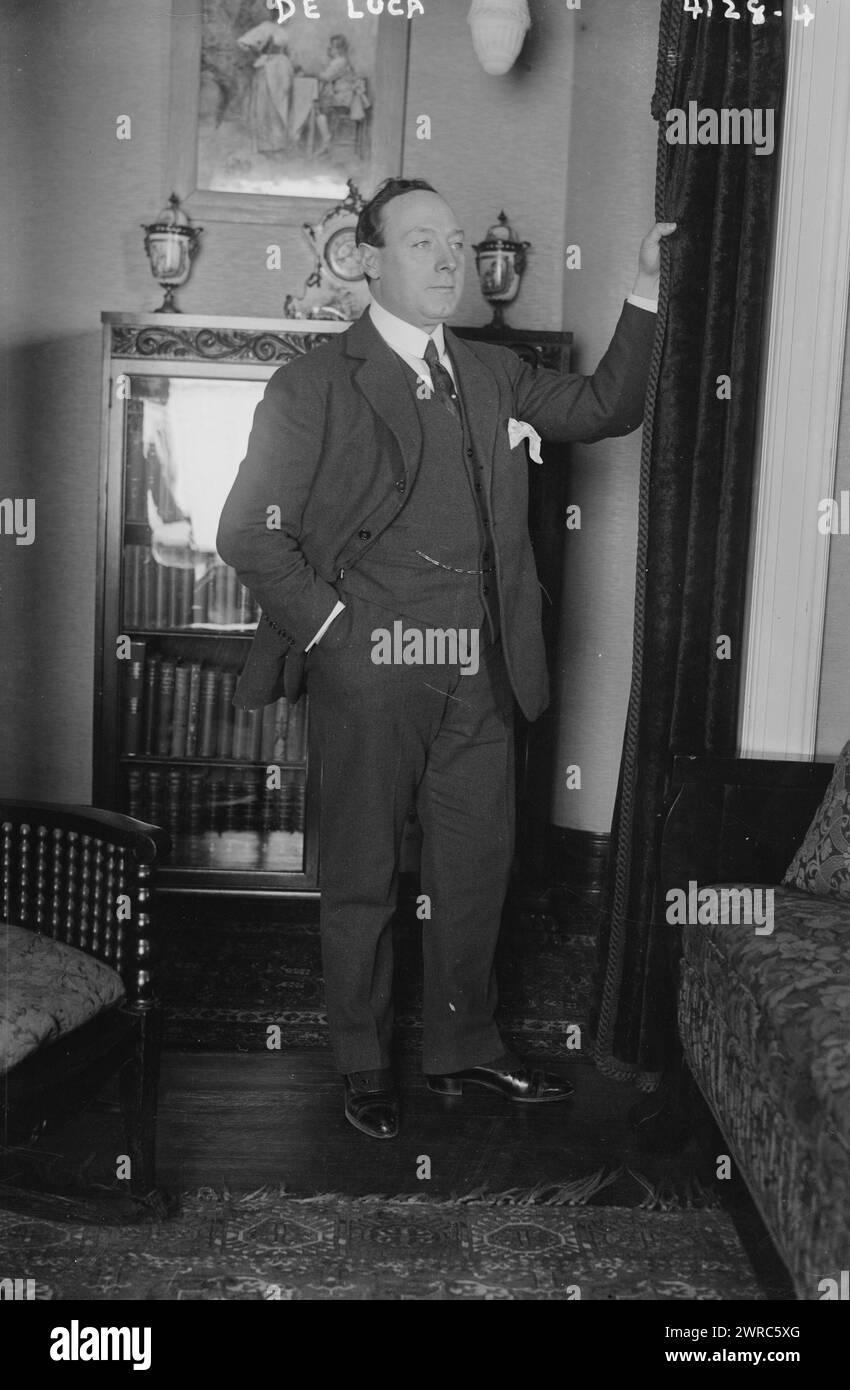 De Luca, Photograph shows Italian American baritone opera singer ...