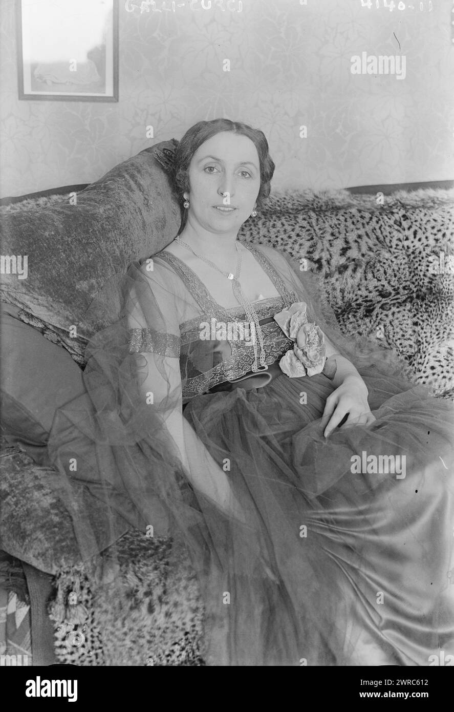 Galli-Curci, Photograph shows Italian coloratura soprano opera singer ...