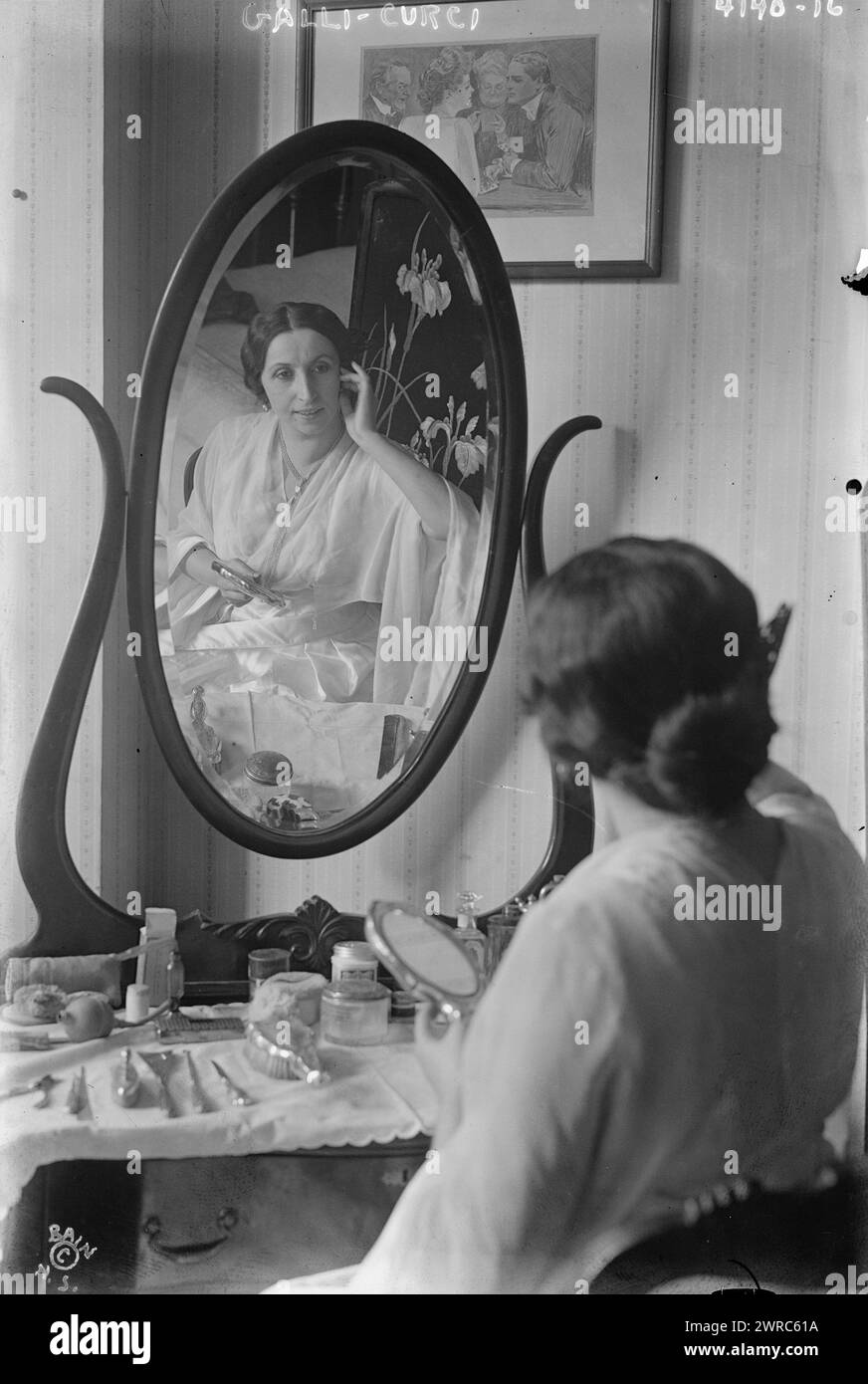 Galli-Curci, Photograph shows Italian coloratura soprano opera singer ...