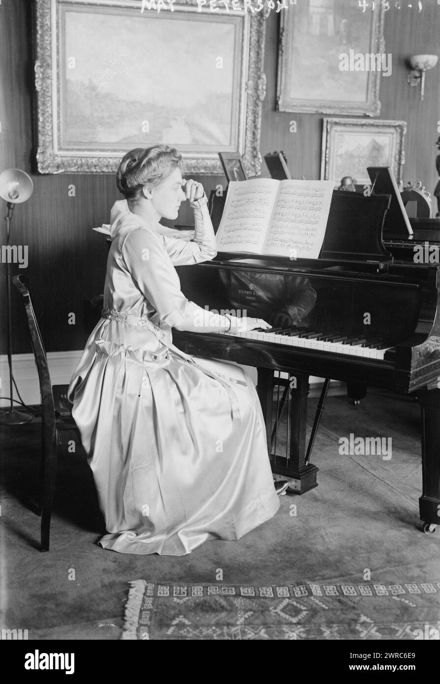 May Peterson, Photograph show opera singer May Esther Peterson Thompson ...
