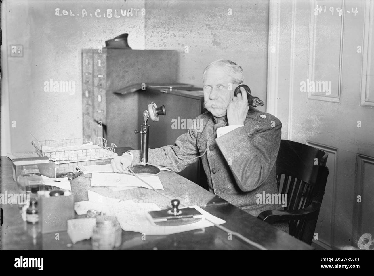 Blunt seated hi-res stock photography and images - Alamy