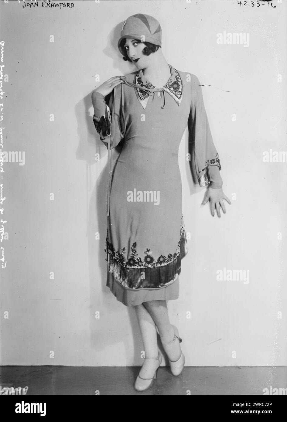 Joan crawford born lucille fay lesueur Black and White Stock Photos ...