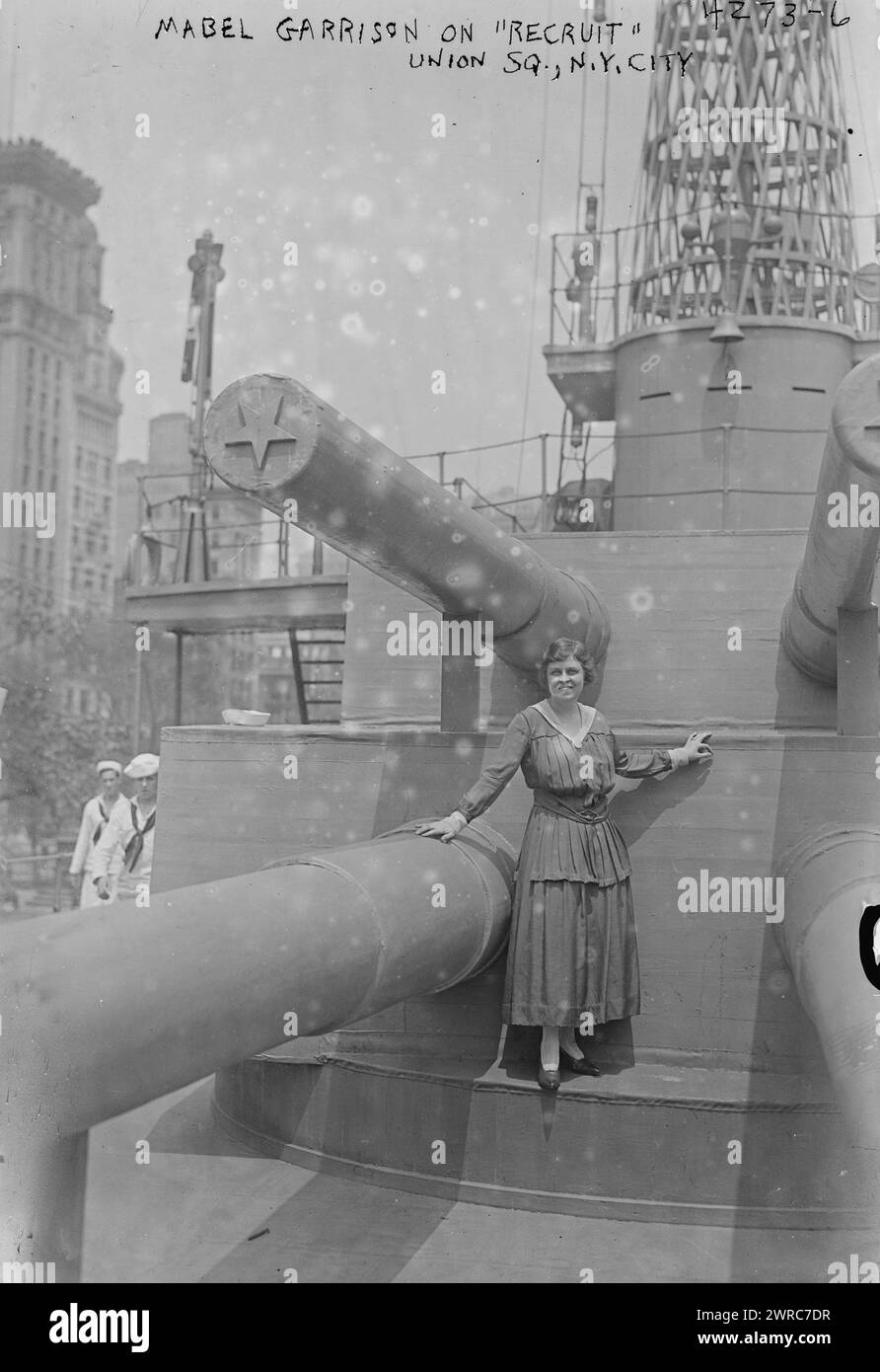 Mabel Garrison on RECRUIT, Union Sq., N.Y. City, Photograph shows ...