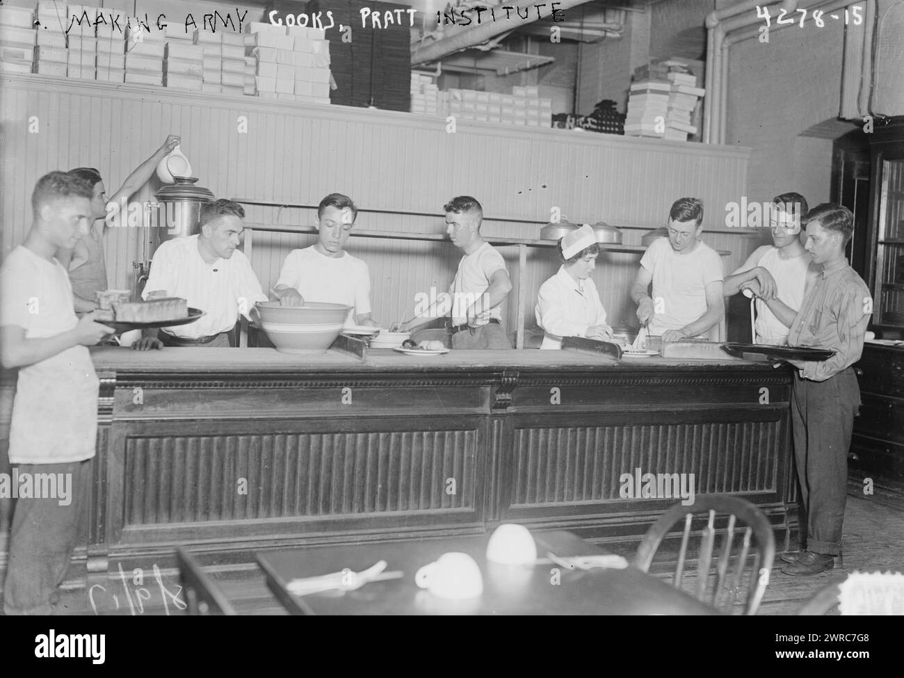 Making army cooks, Pratt Institute, between ca. 1915 and ca. 1920 ...