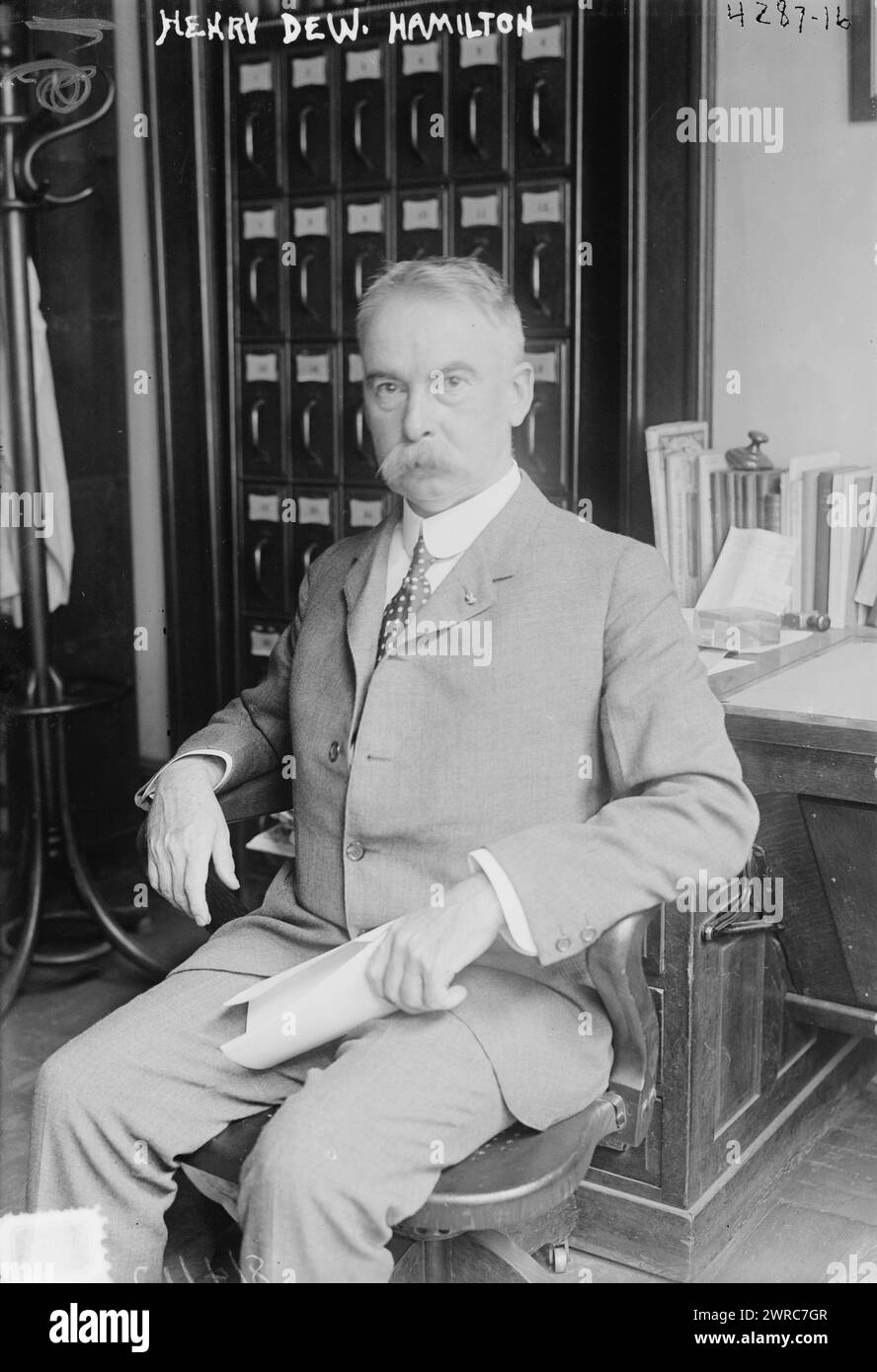 Henry dewitt hamilton hi-res stock photography and images - Alamy