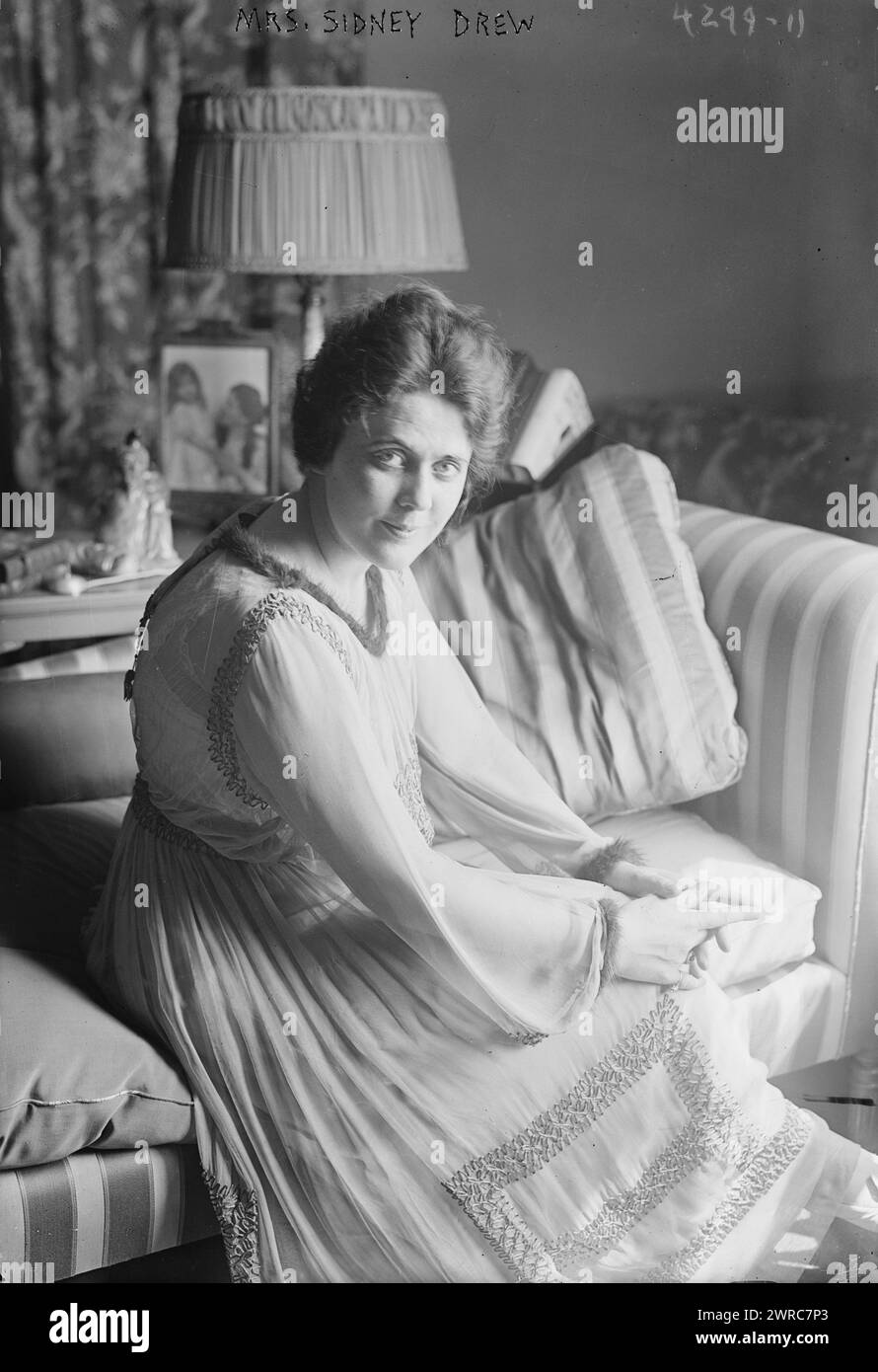 Lucile mcvey hi-res stock photography and images - Alamy