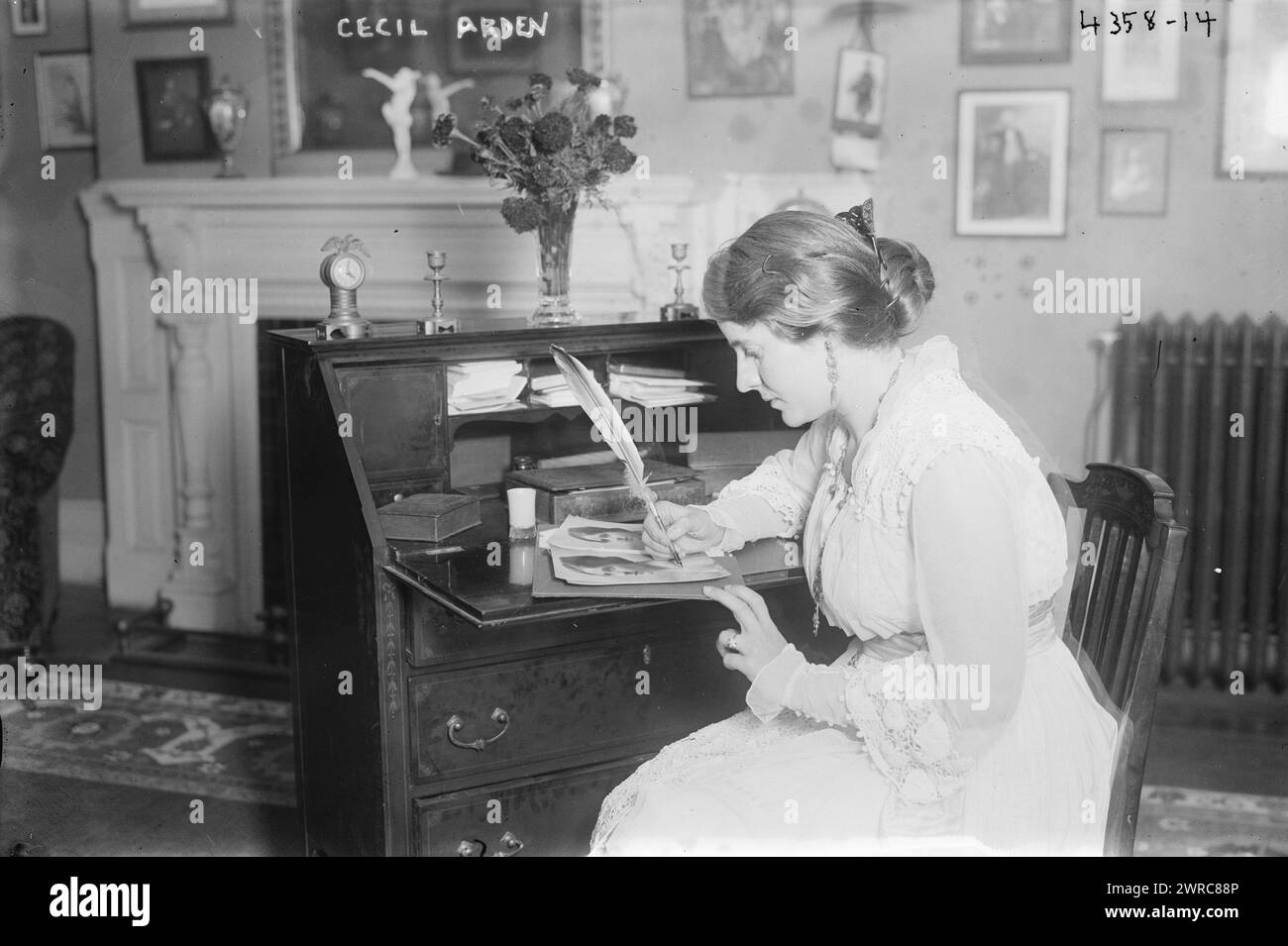 Cecil Arden, Photograph shows American mezzo-soprano and contralto ...