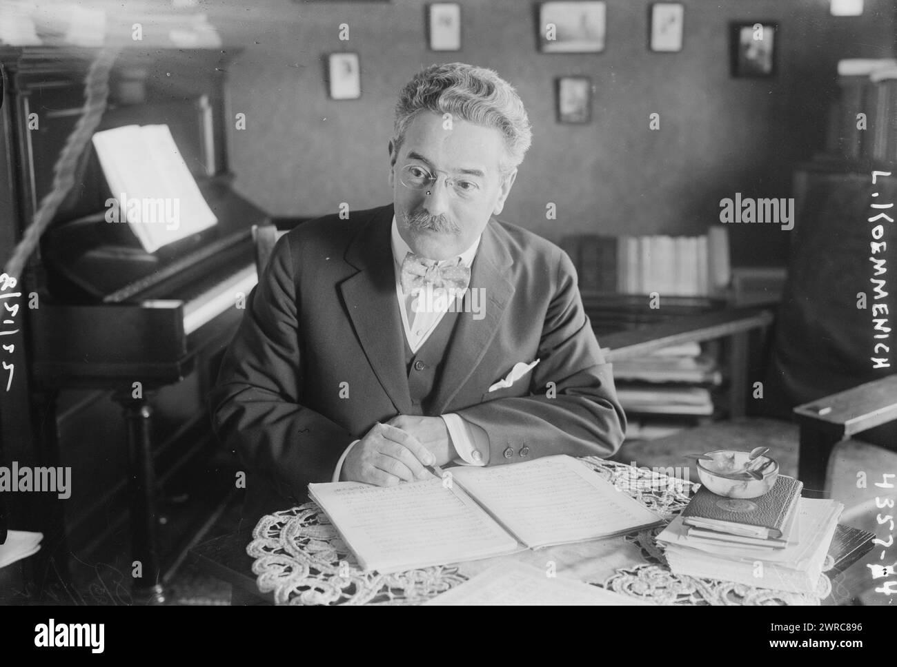 1922 aug hi-res stock photography and images - Alamy