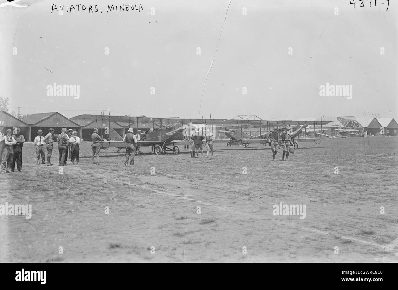 Aviators, Mineola, Photograph shows the Army aviation training field at ... Aviators, Mineola, Photograph shows the Army aviation training field at ...