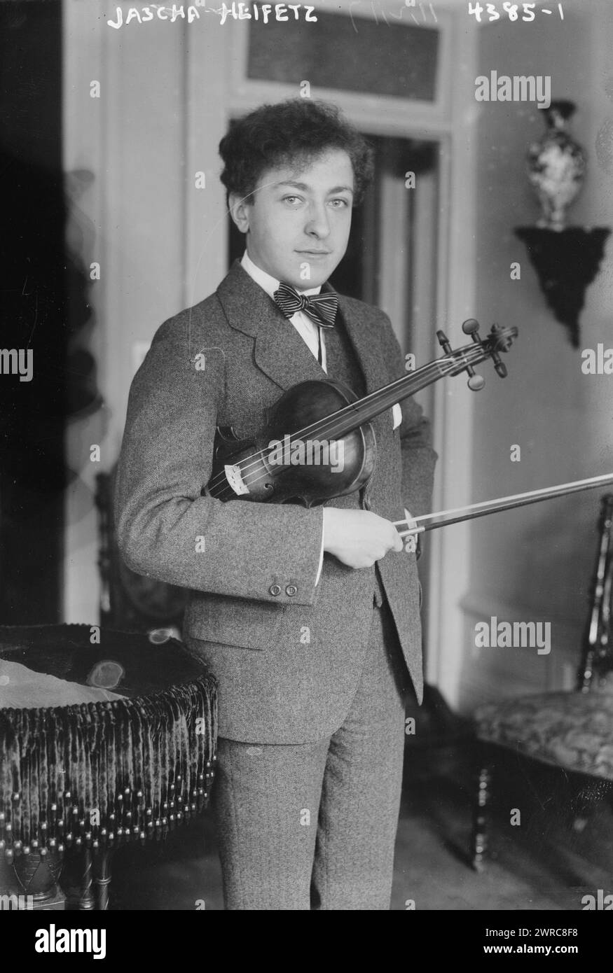 Jascha heifetz hi-res stock photography and images - Alamy