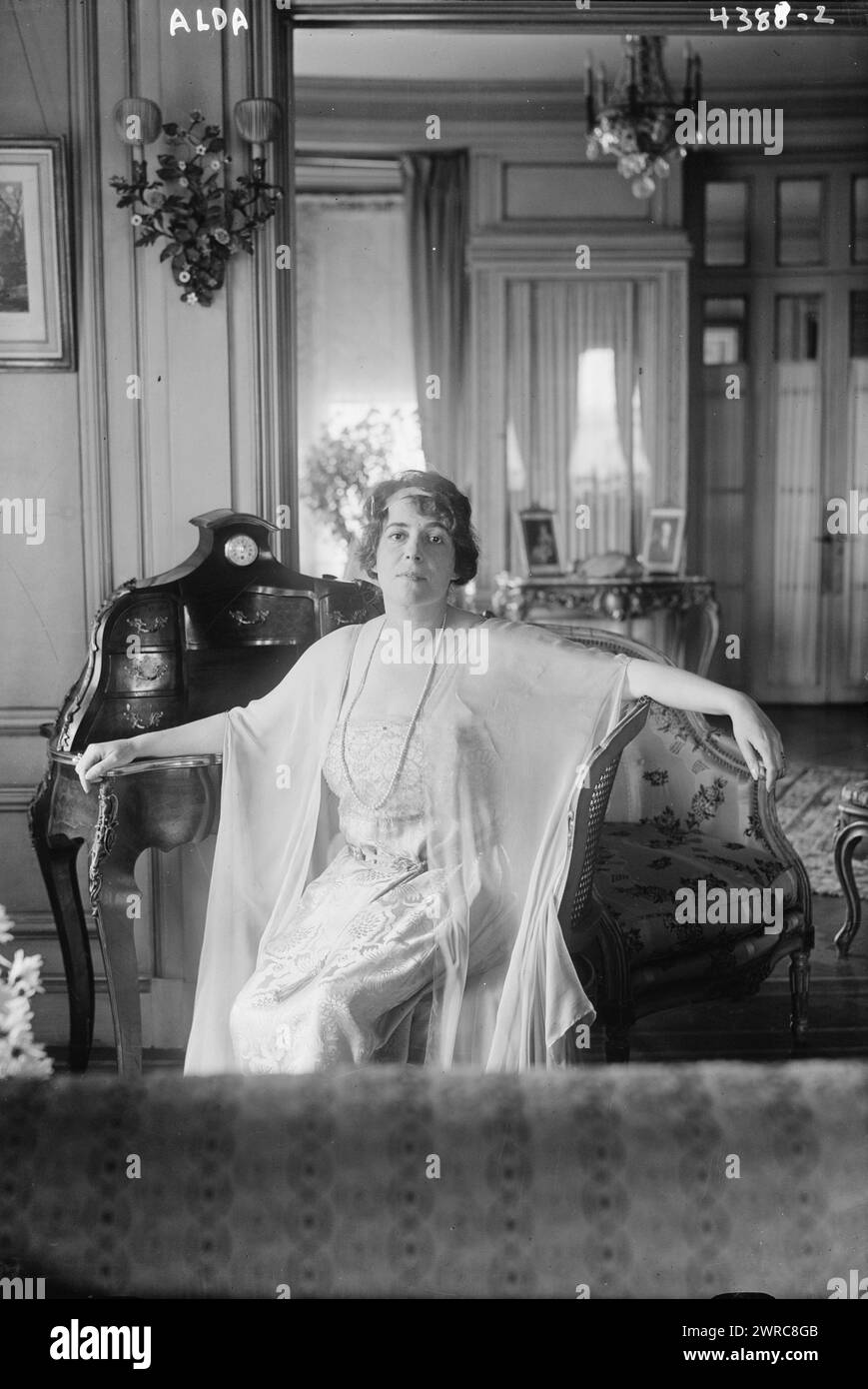 Soprano opera singer frances alda Black and White Stock Photos & Images ...