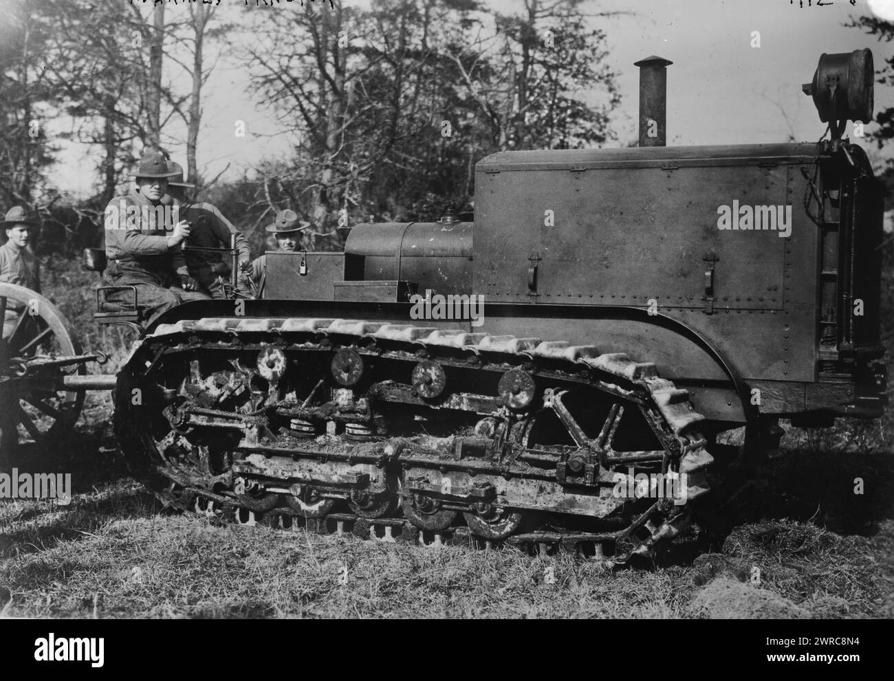Marine tractor, between ca. 1915 and ca. 1920, Glass negatives, 1 ...