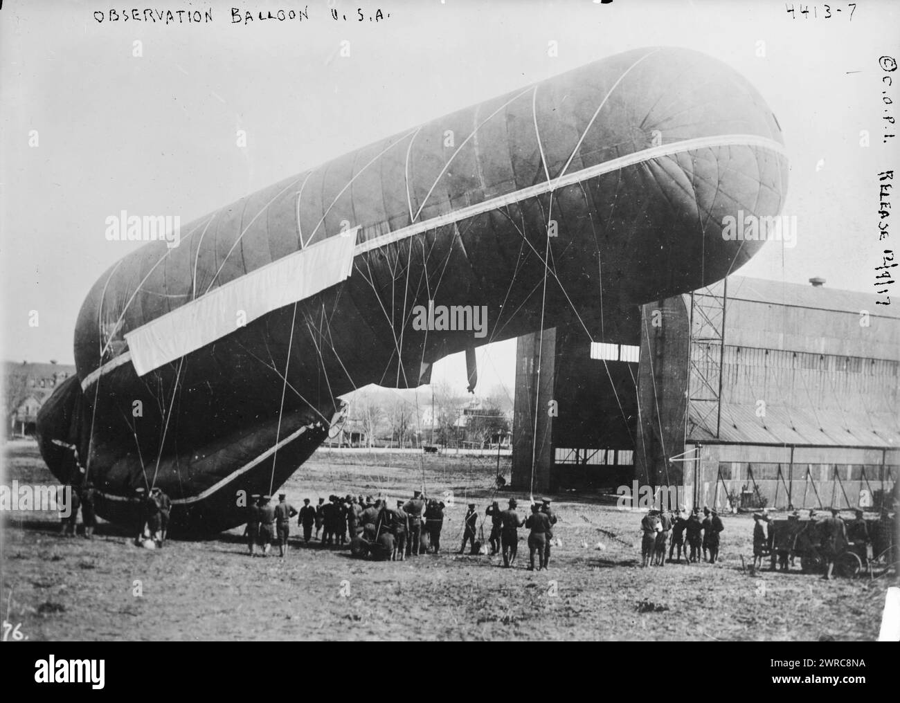 Observation balloon, U.S.A., Photograph shows an observation balloon ...