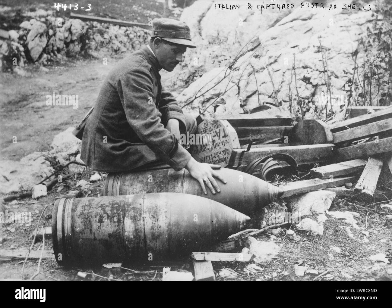 Captured italian shells hi-res stock photography and images - Alamy