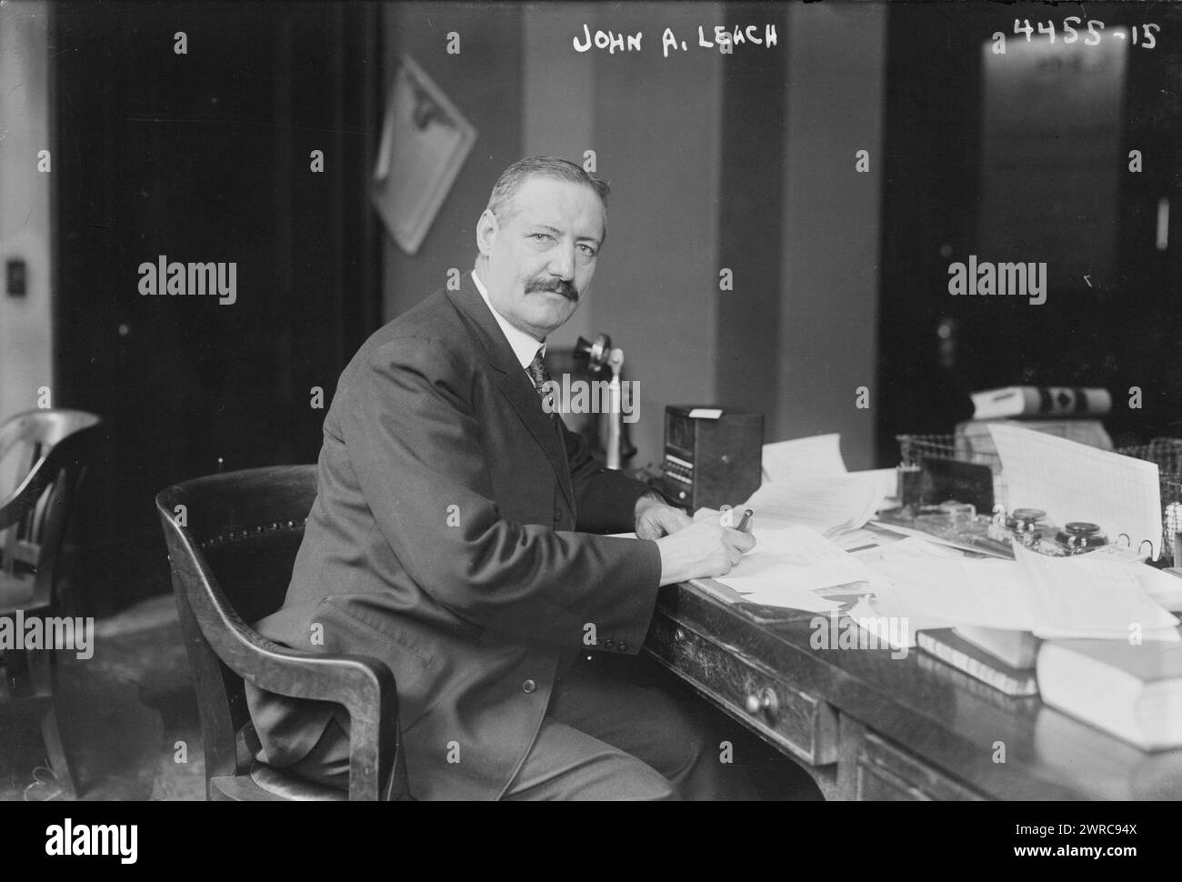 First deputy police commissioner hi-res stock photography and images ...