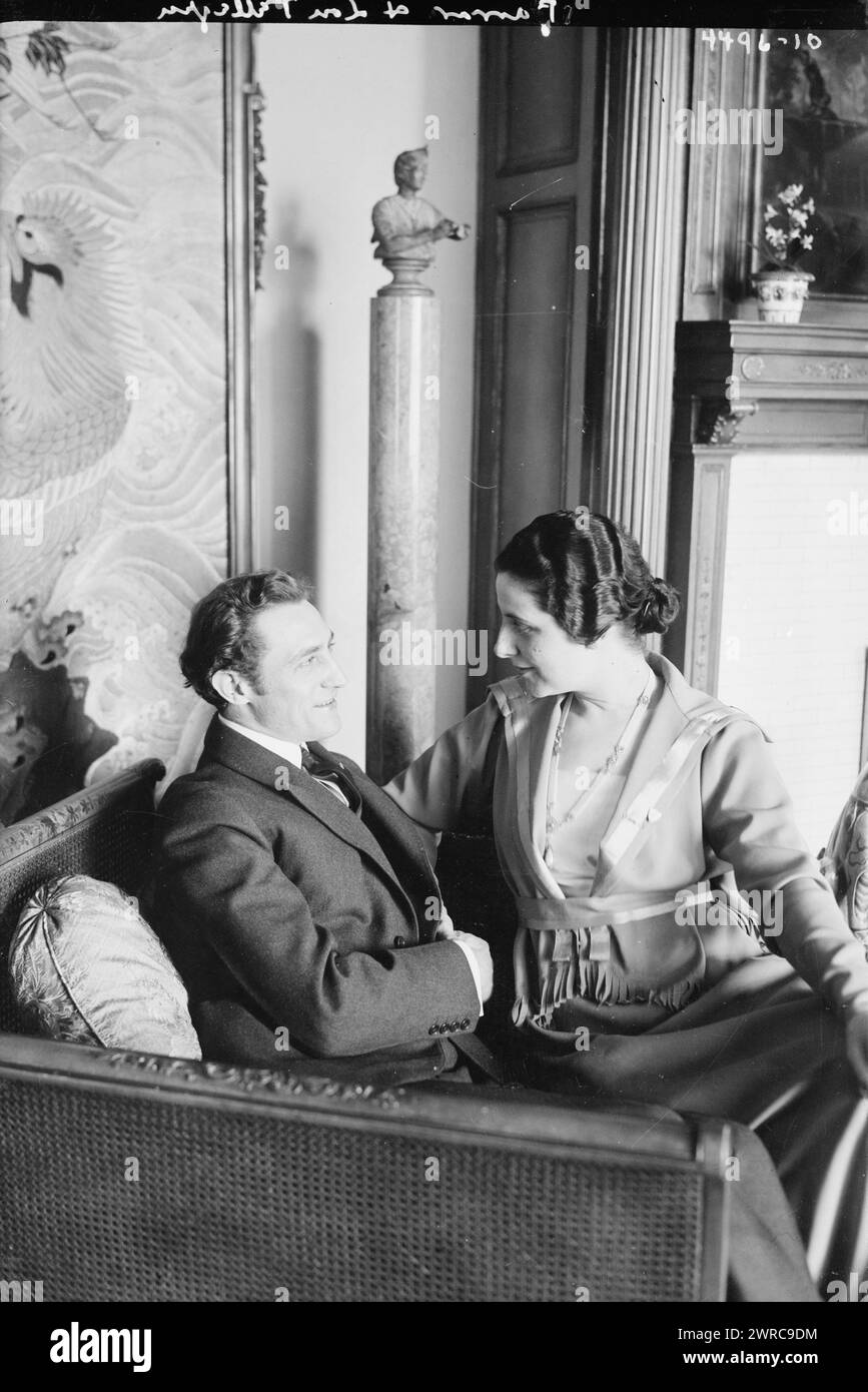 Farrar & Lou Tellegen, Photograph shows American soprano opera singer ...