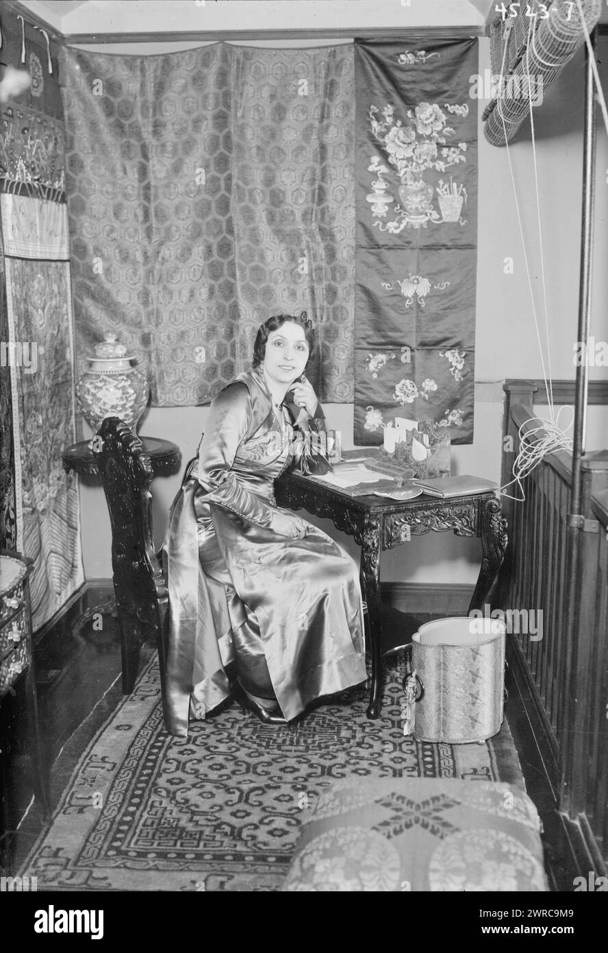 Galli-Curci and husband, Photograph shows Italian coloratura soprano ...