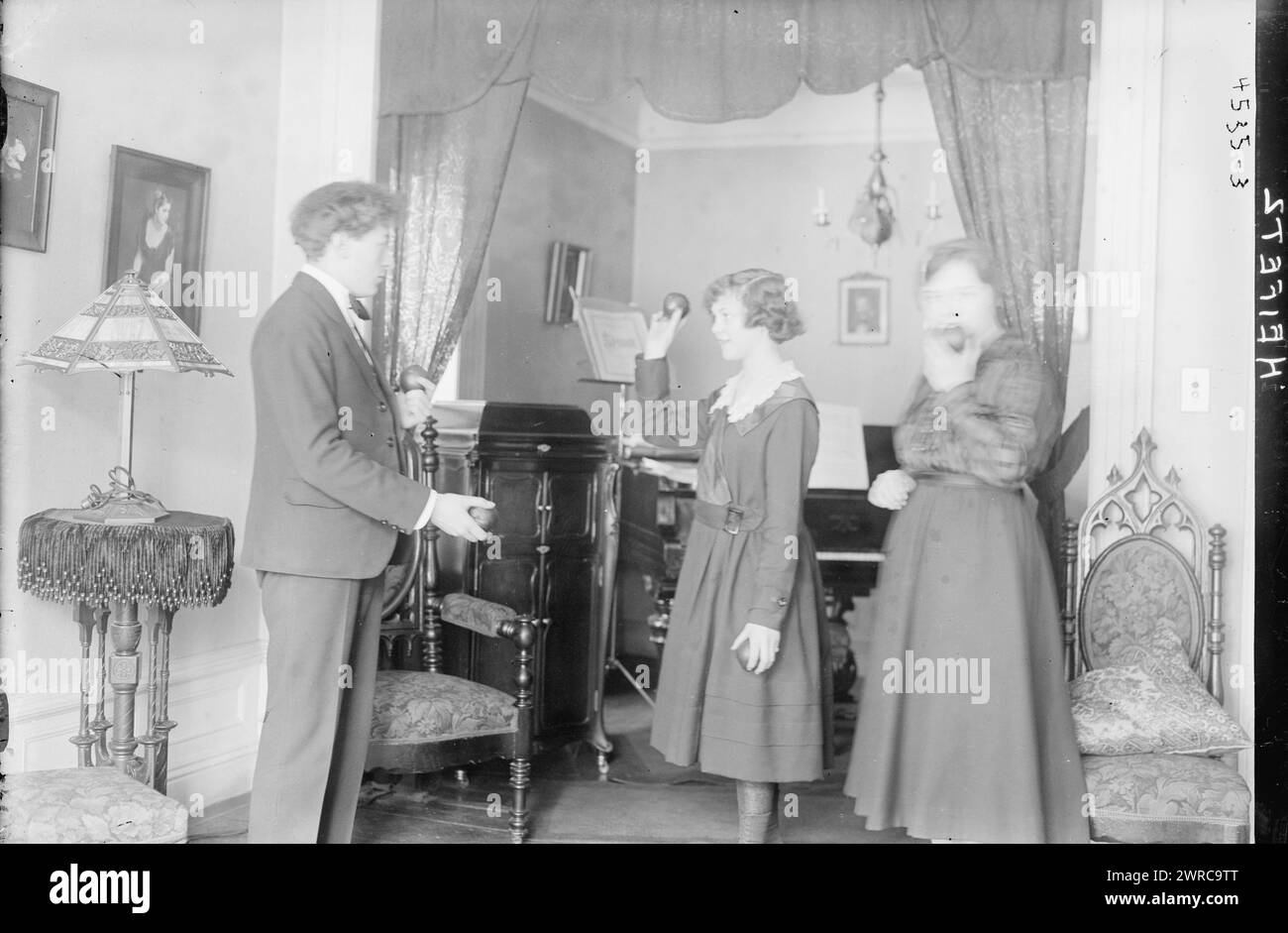 Heifetz, Photograph shows violinist Jascha Heifetz (1901-1987) with his ...