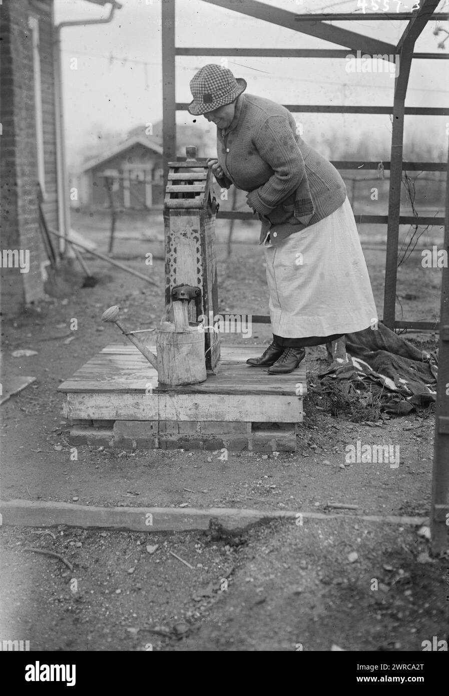 Ada Jones, Photograph shows mezzo-soprano opera singer Ada Jones (1873 ...