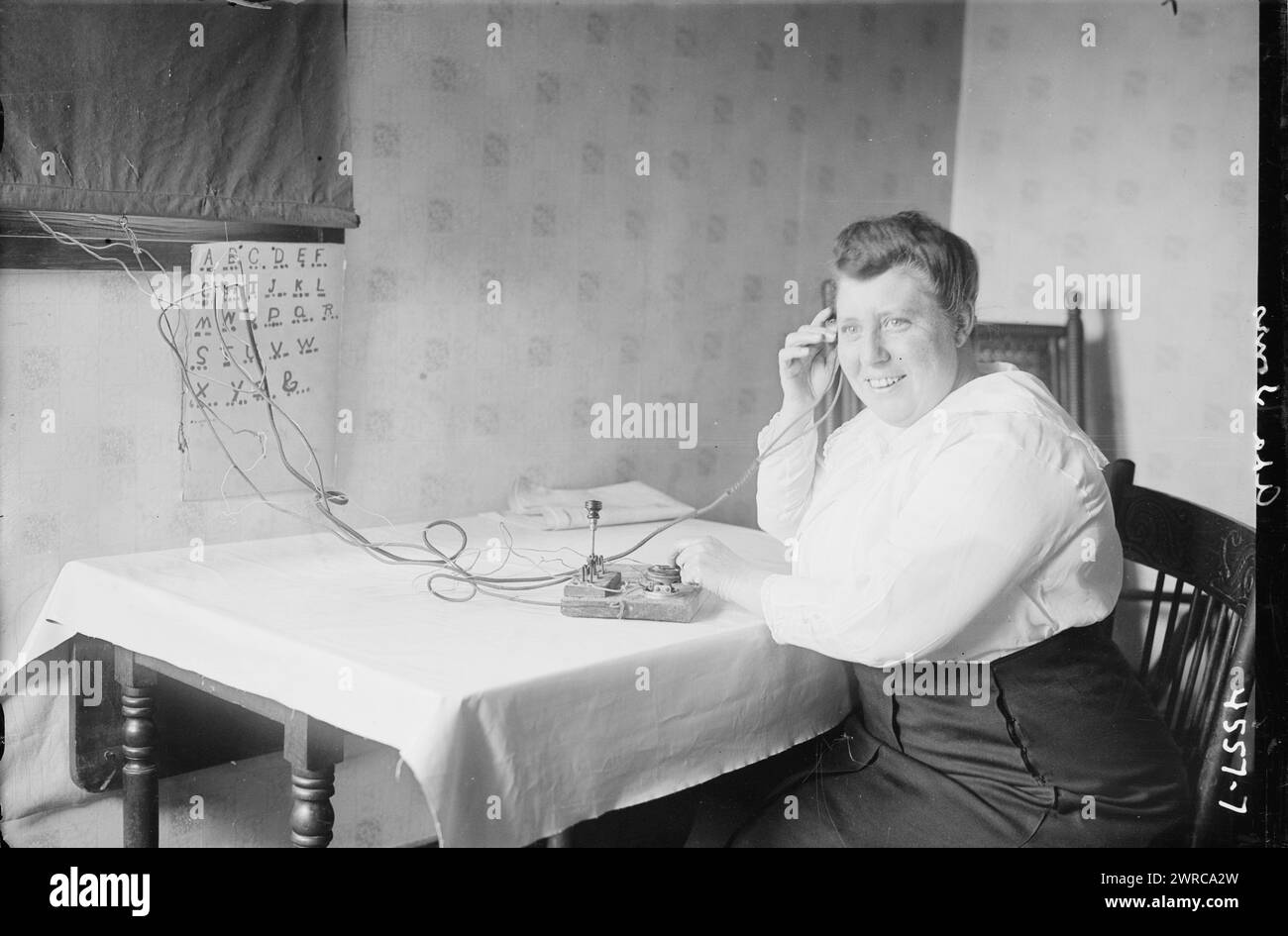 Ada Jones, Photograph shows mezzo-soprano opera singer Ada Jones (1873 ...
