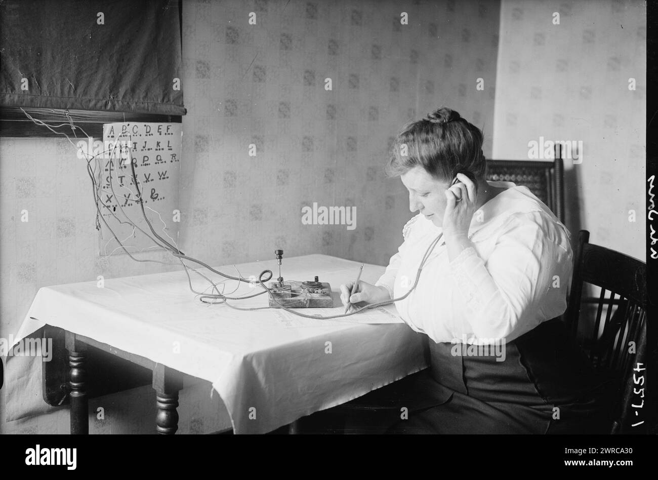 Ada Jones, Photograph shows mezzo-soprano opera singer Ada Jones (1873 ...