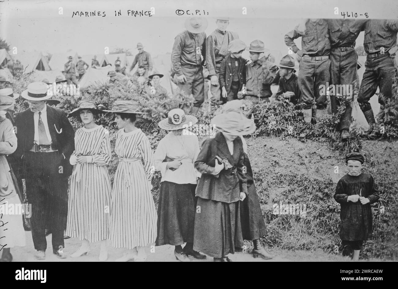 French civilians 1918 Black and White Stock Photos & Images - Alamy