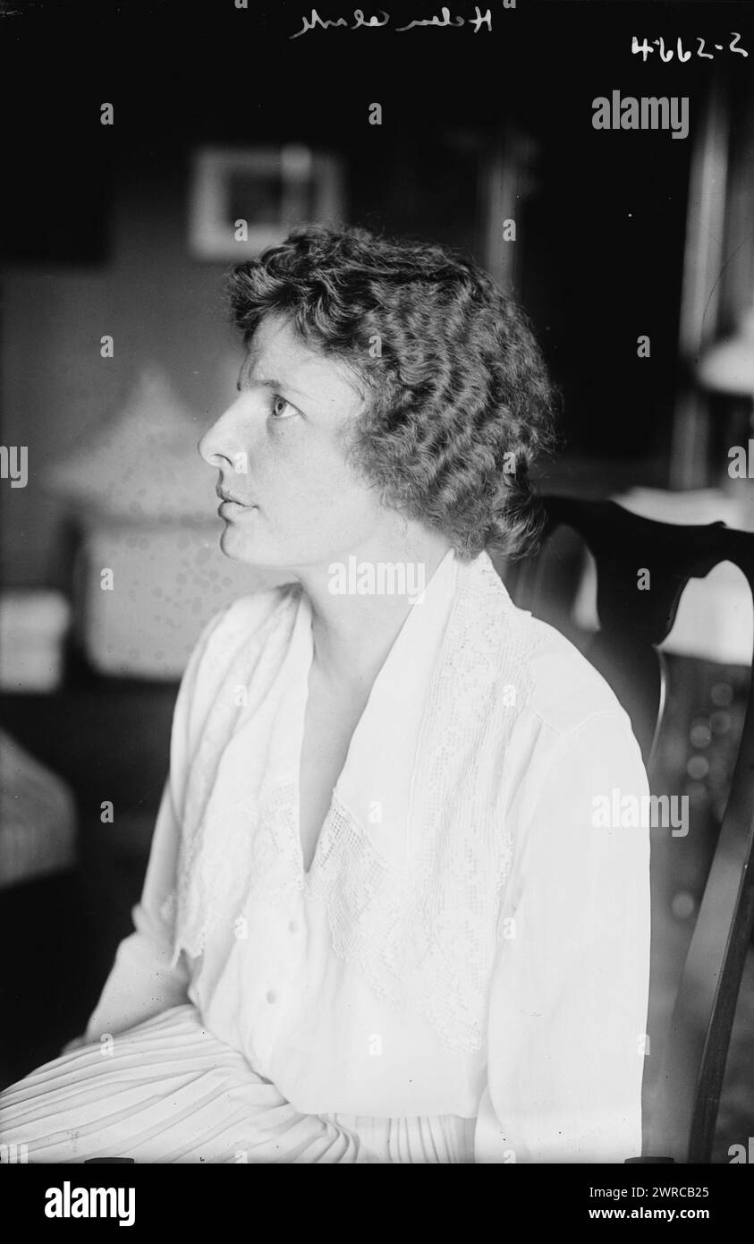 Contralto singer helen clark hi-res stock photography and images - Alamy