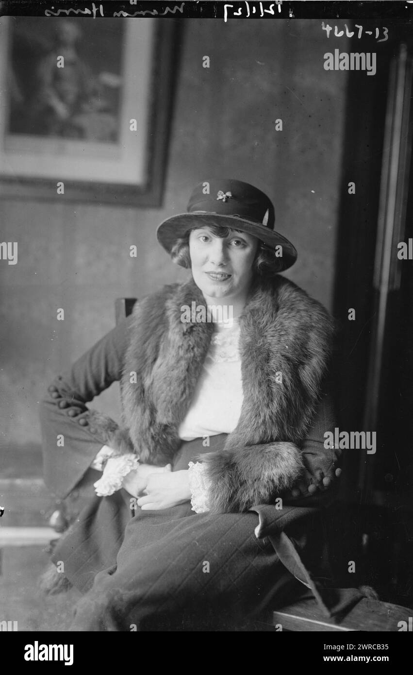 1920s singer hi-res stock photography and images - Alamy