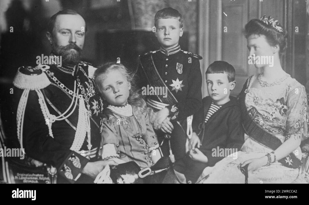 Leopold of Lippe & family, Photograph shows Leopold IV, Prince of Lippe ...