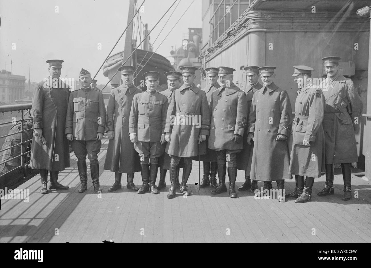 27th division officers hi-res stock photography and images - Alamy