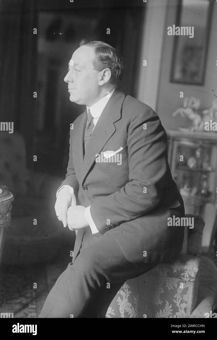 Italian baritone opera singer giuseppe de luca hi-res stock photography ...