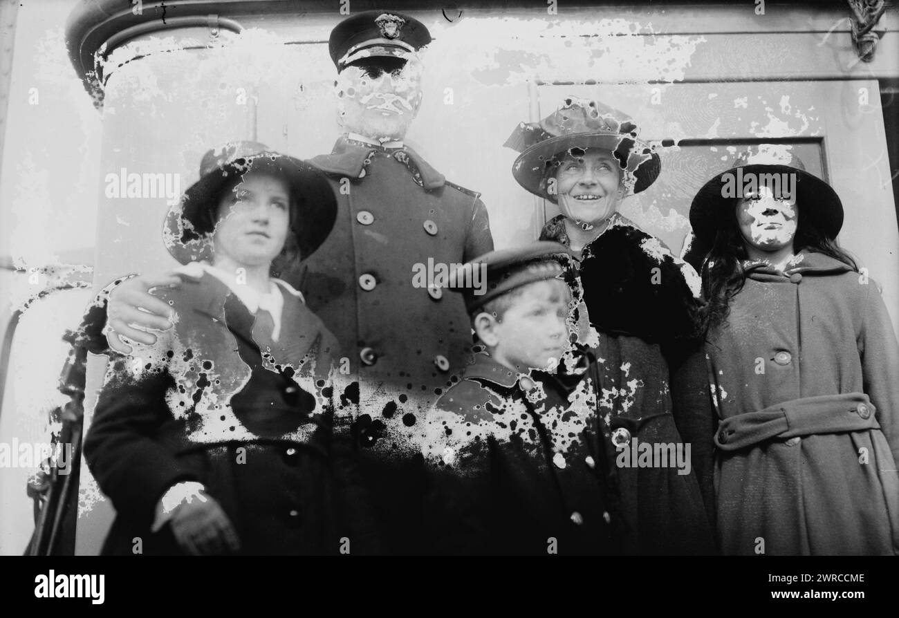 Adm. Sims & family, Photograph shows William Sowden Sims (1858-1936 ...