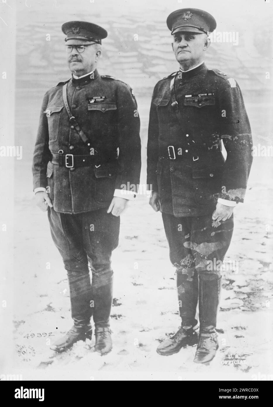 Maj. Gen. J.T. Dickman & Maj. Gen. R.L. Howze, Photograph shows Major ...