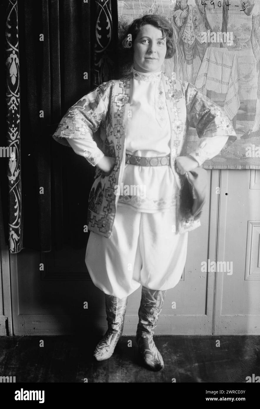 Nina tarasova voss Black and White Stock Photos & Images - Alamy