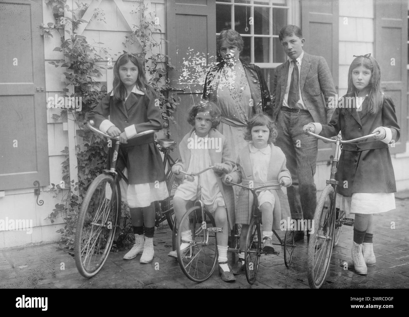 Homer, Photograph shows the family of composer Sidney Homer (1864-1953 ...