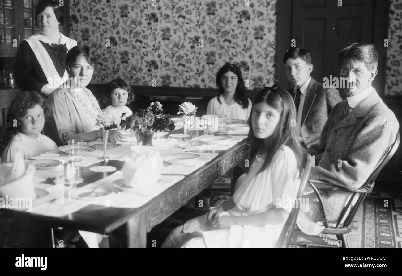 Homer, Photograph shows the family of composer Sidney Homer (1864-1953 ...