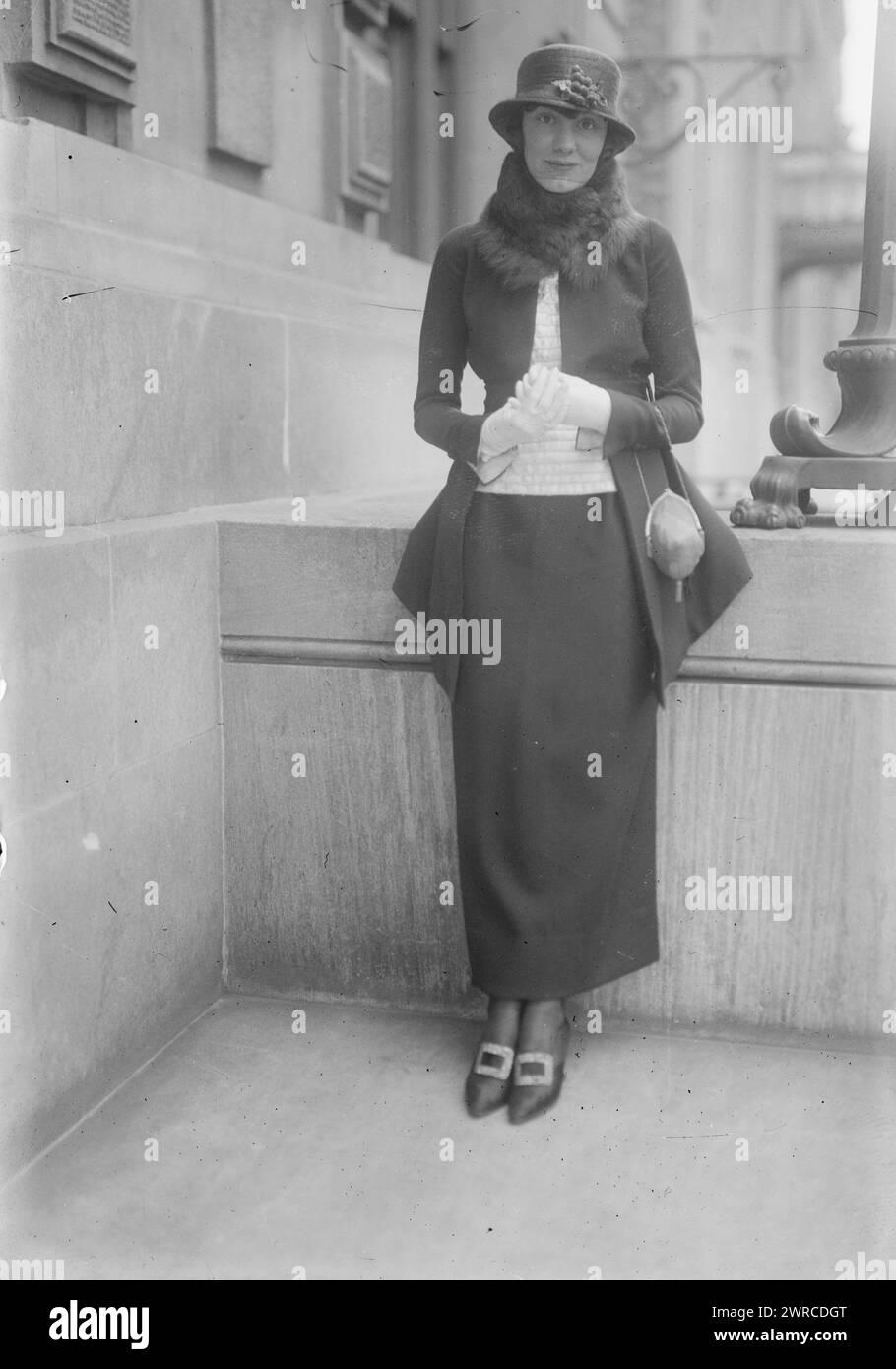 1920s singer hi-res stock photography and images - Alamy