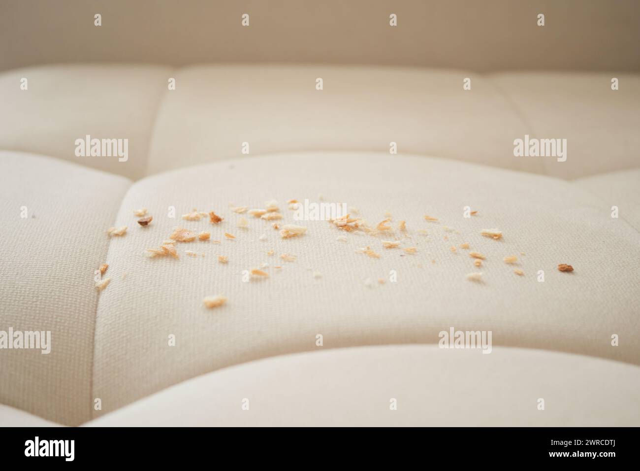 Dirty mattress hi-res stock photography and images - Alamy