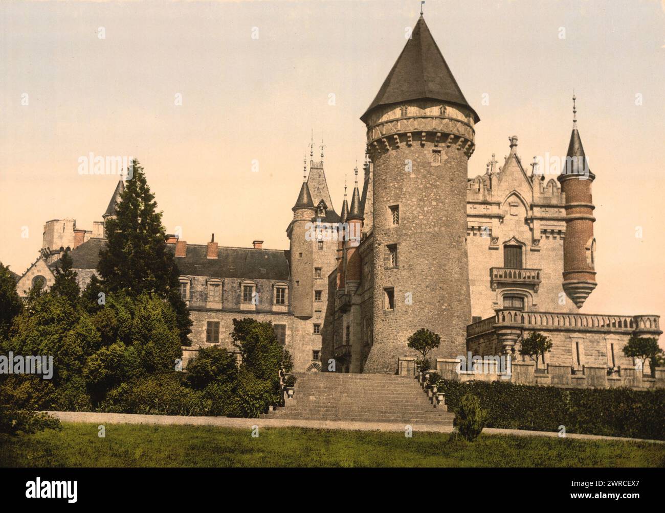 Chateau de bourbon busset hi-res stock photography and images - Alamy