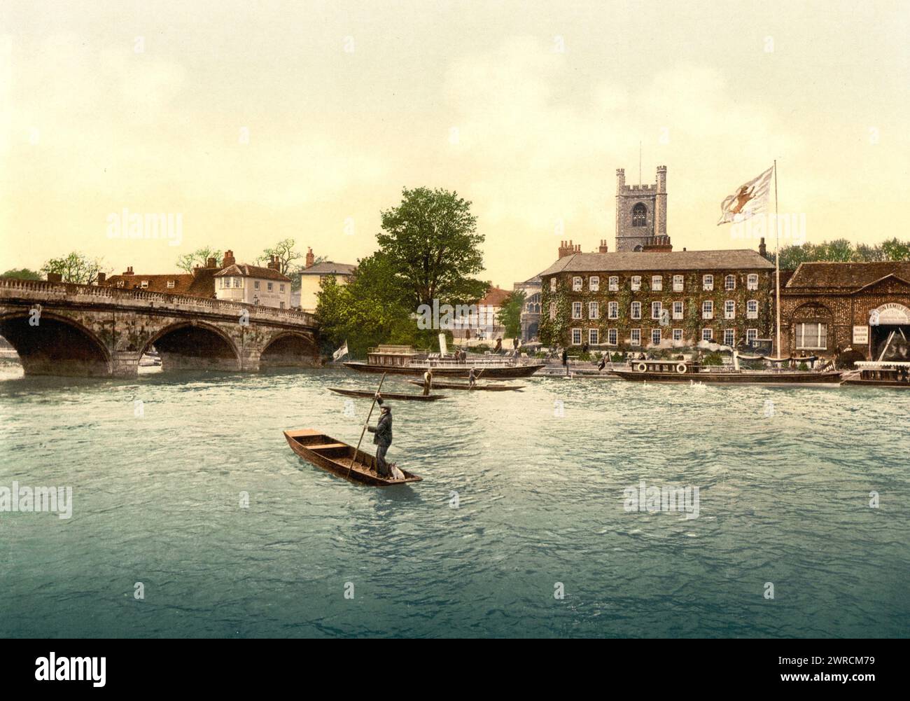 Henley on Thames, Red Lion Hotel, England, between ca. 1890 and ca ...