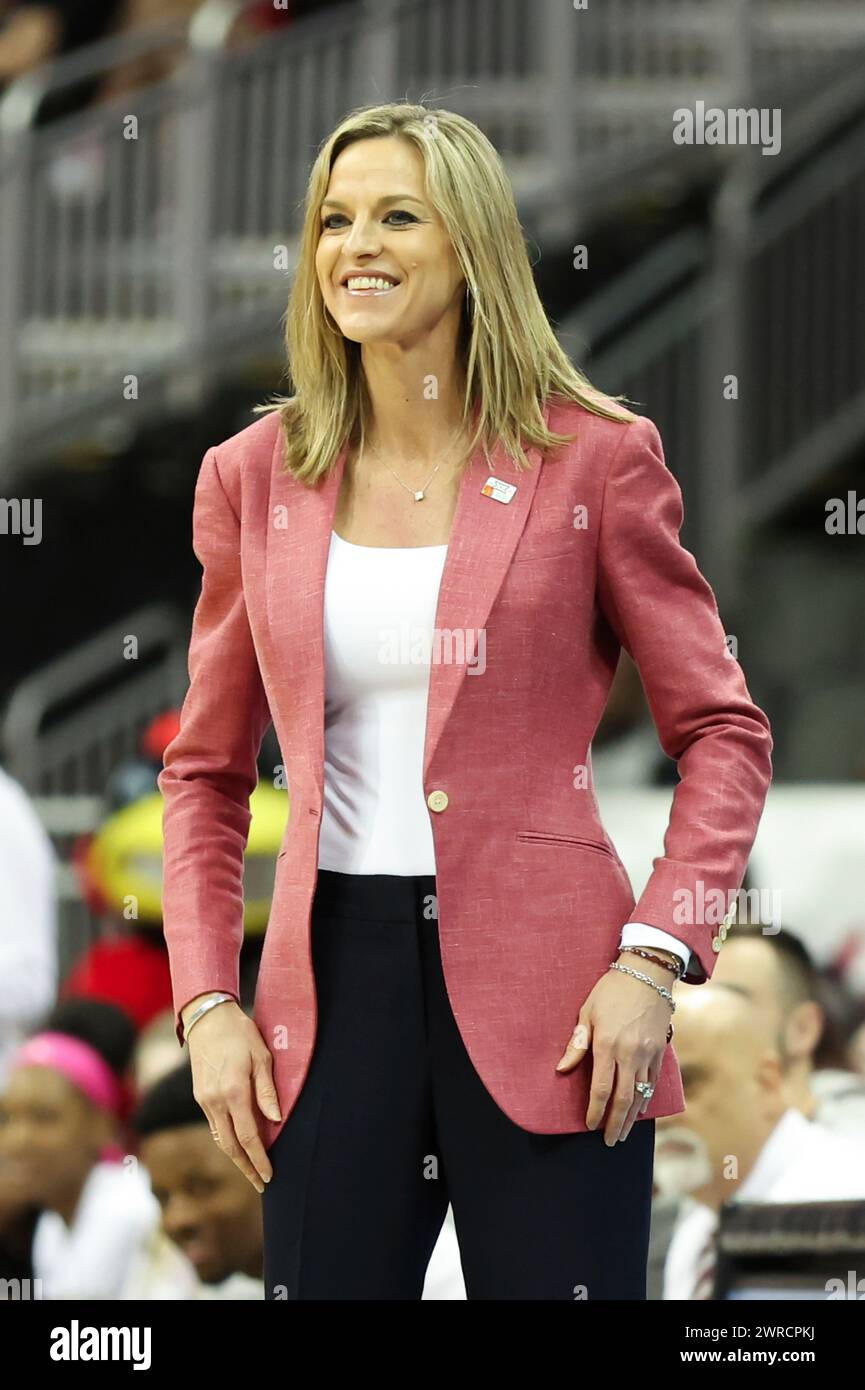 KANSAS CITY, MO - MARCH 11: Oklahoma Sooners head coach Jennie ...