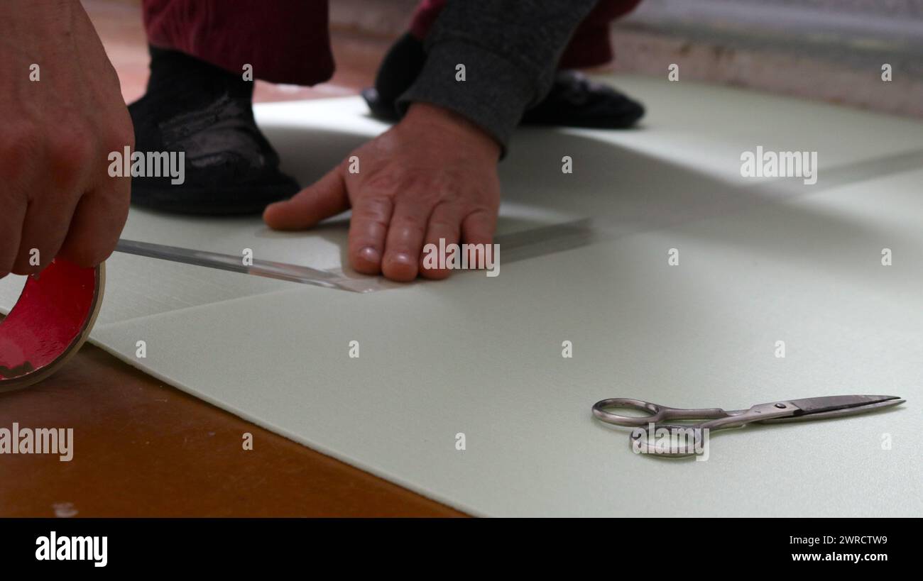 Gluing sheets construction hi-res stock photography and images - Alamy