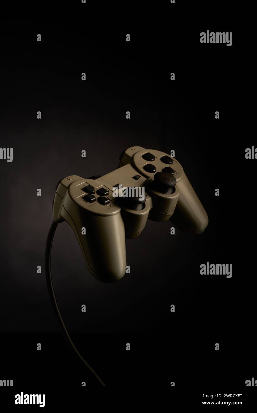 Video game controller cartoon icon hi-res stock photography and images ...