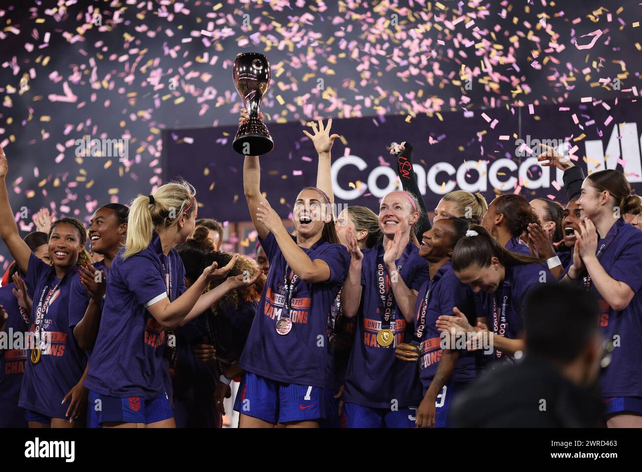 Concacaf gold cup trophy hi-res stock photography and images - Alamy