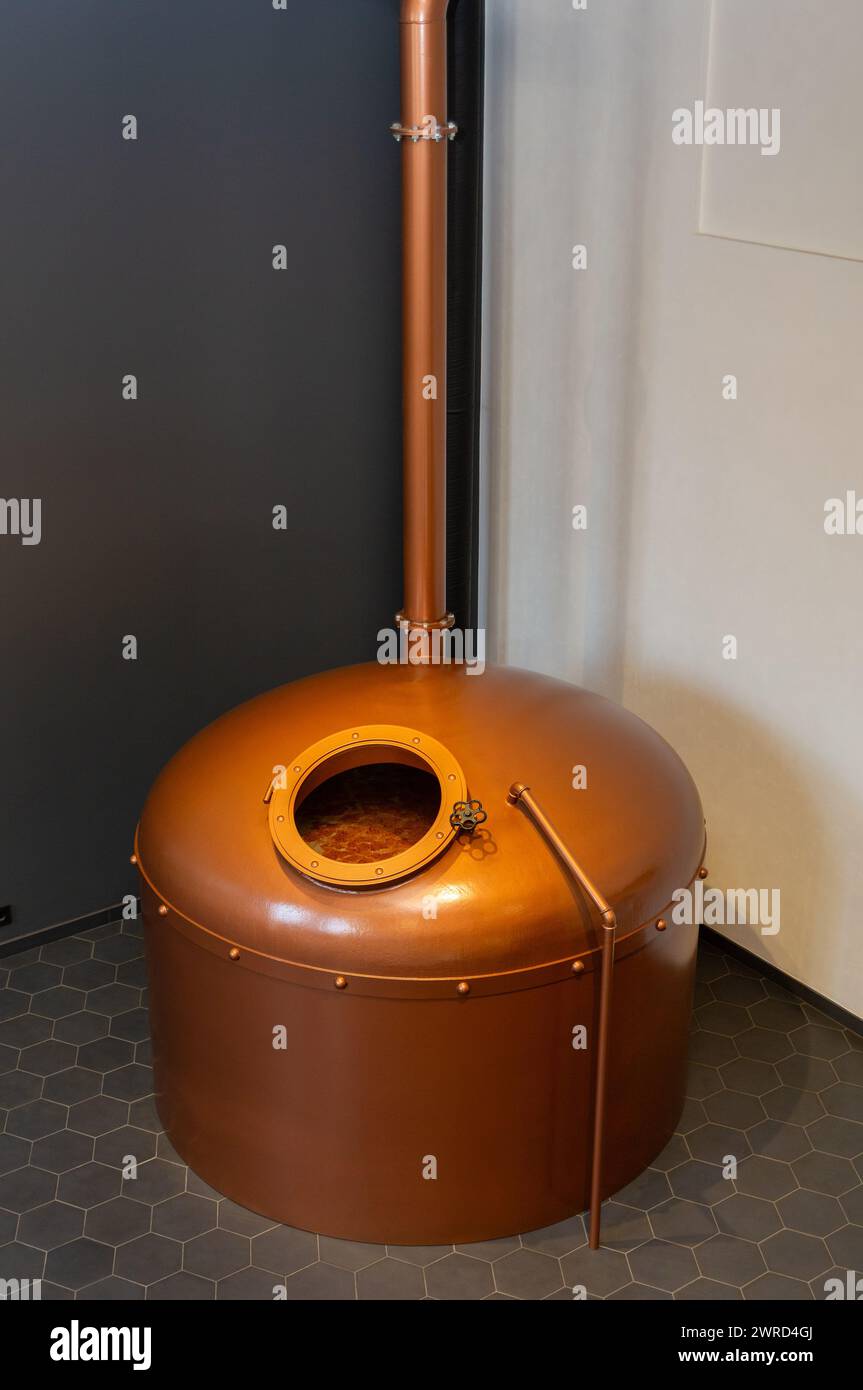 Copper tank decoration hi-res stock photography and images - Alamy