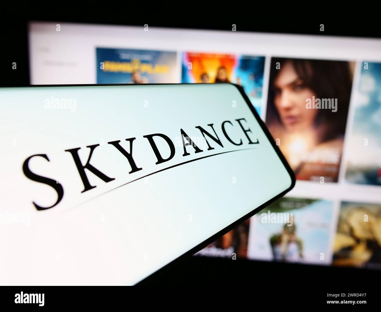 Skydance logo hi-res stock photography and images - Alamy