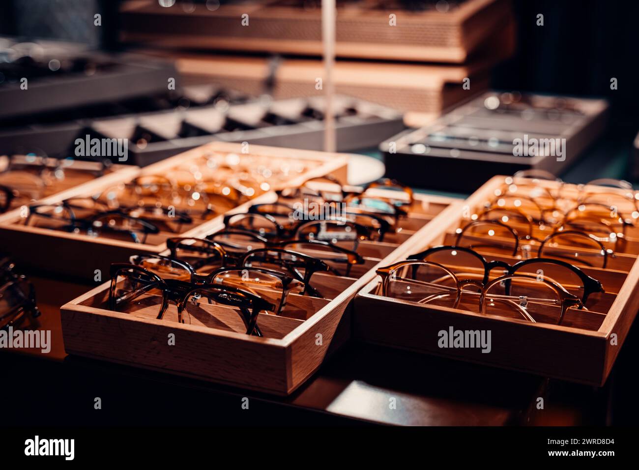 Optical showcase hi-res stock photography and images - Alamy