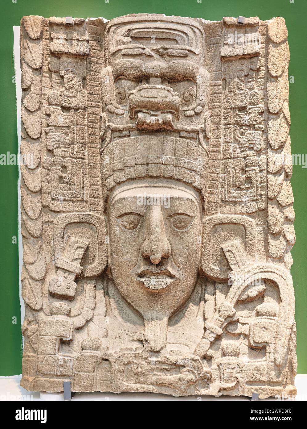 Mayan sculpture hi-res stock photography and images - Alamy